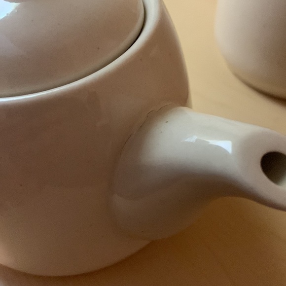 Daiso | Dining | Daiso Japan Small White Ceramic Teapot 2oz Set Of 2 ...